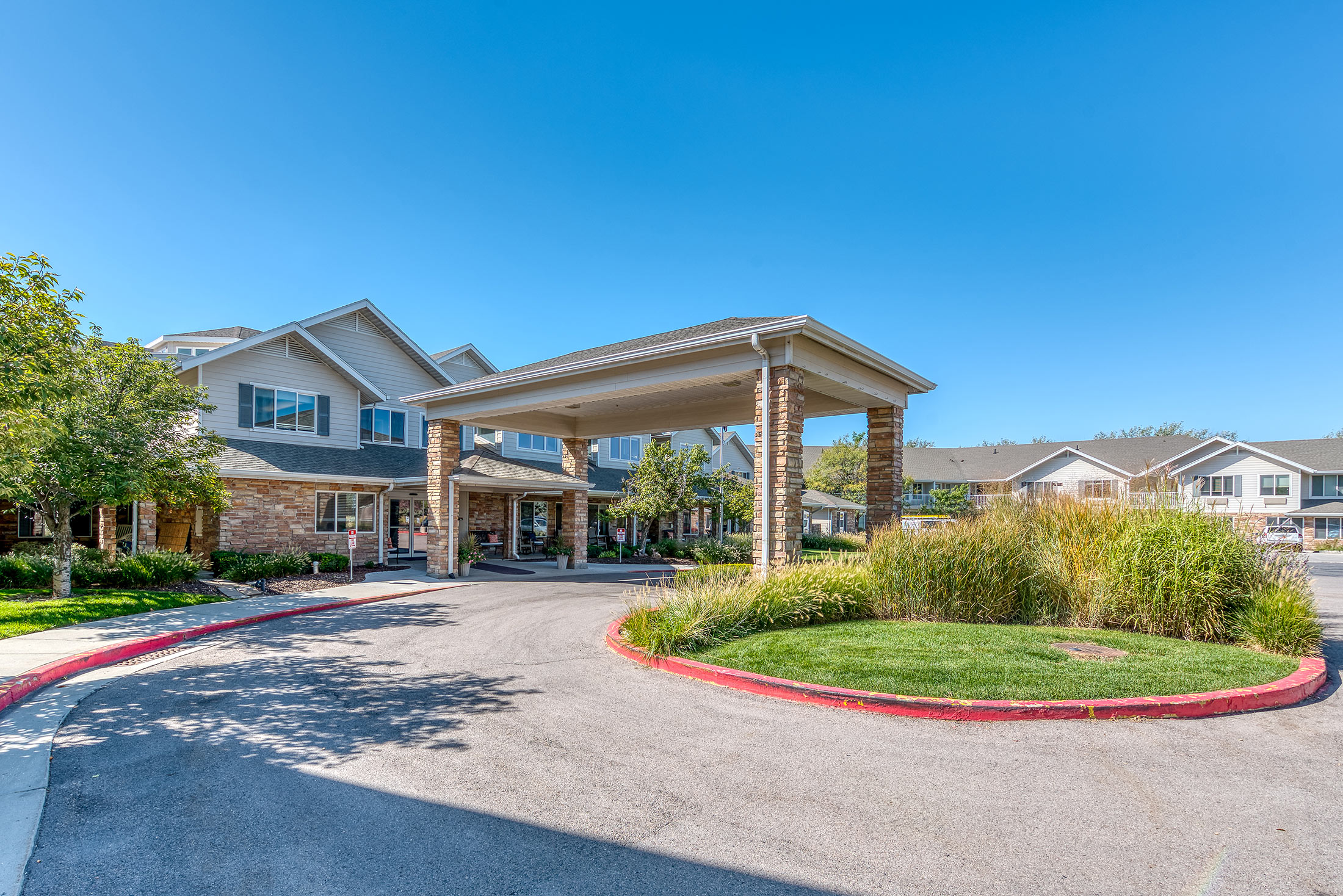 Gallery Community - Solstice Senior Living at Sandy