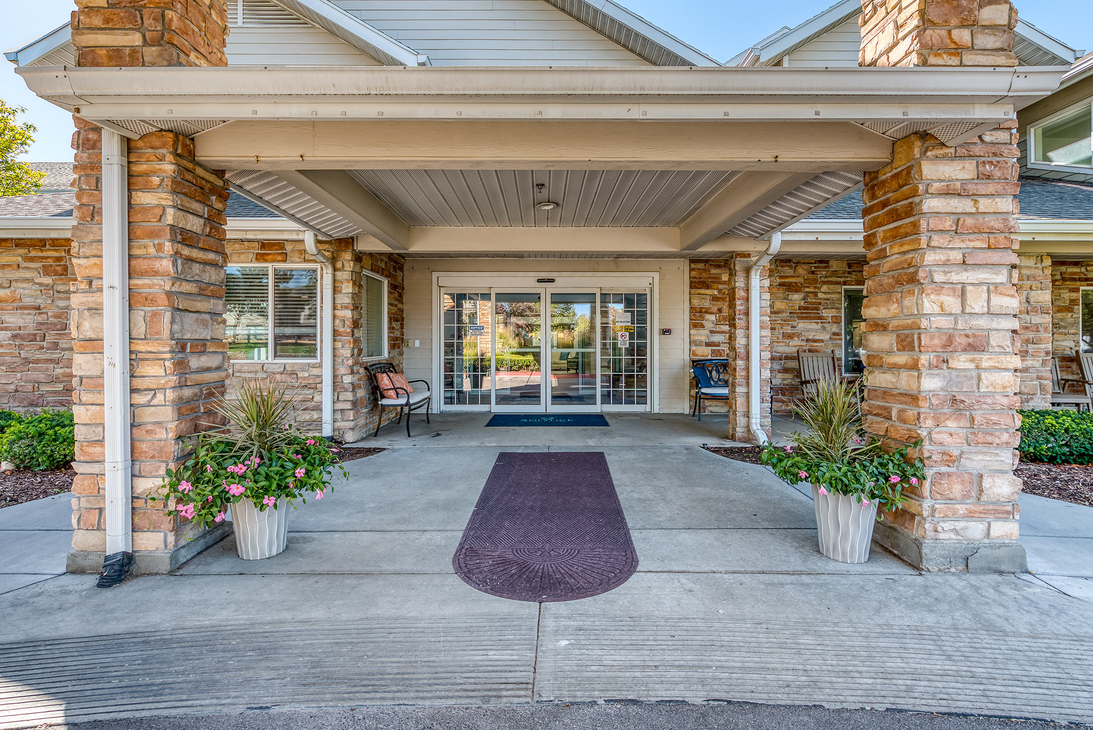 Gallery Community - Solstice Senior Living at Sandy